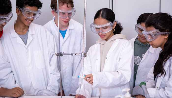 Secondary School - ISF Waterloo International School